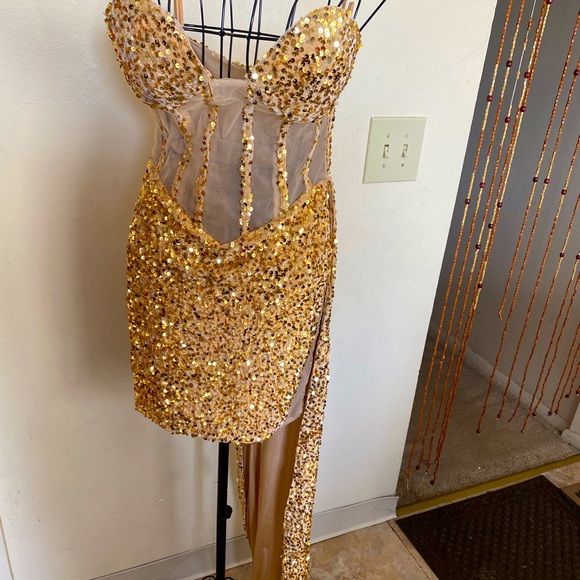 Sumintras | Dresses | Short Gold Corset Dress With Sheer Illusion And ...